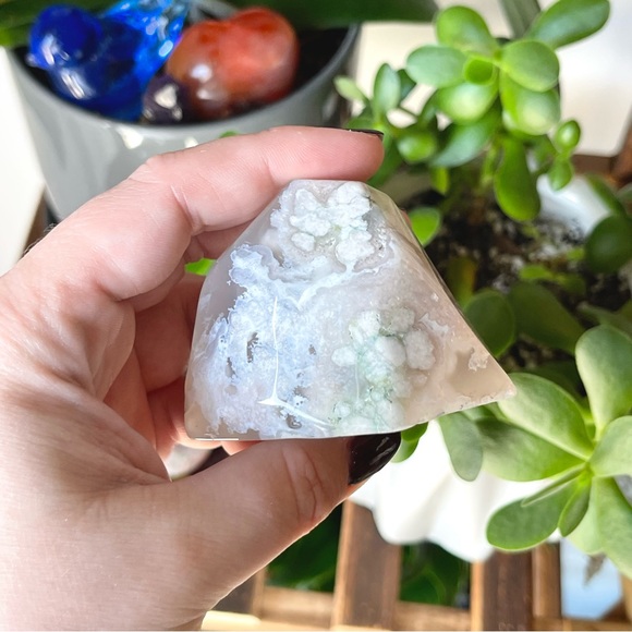 Accents | Cherry Blossom Sakura Flower Agate Crystal Freeform | Poshmark